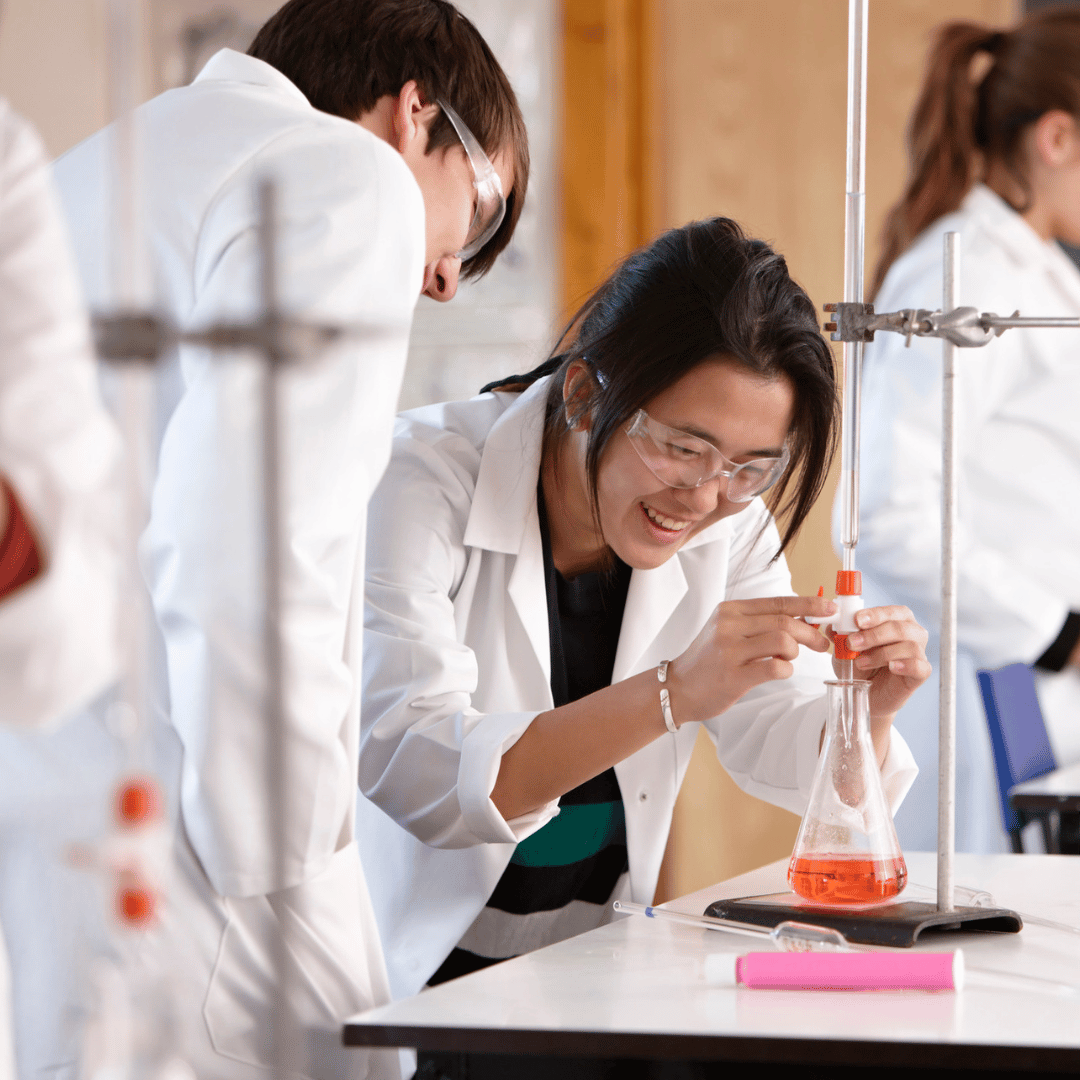 Interactive 3D Chemistry Education - Vived Learning